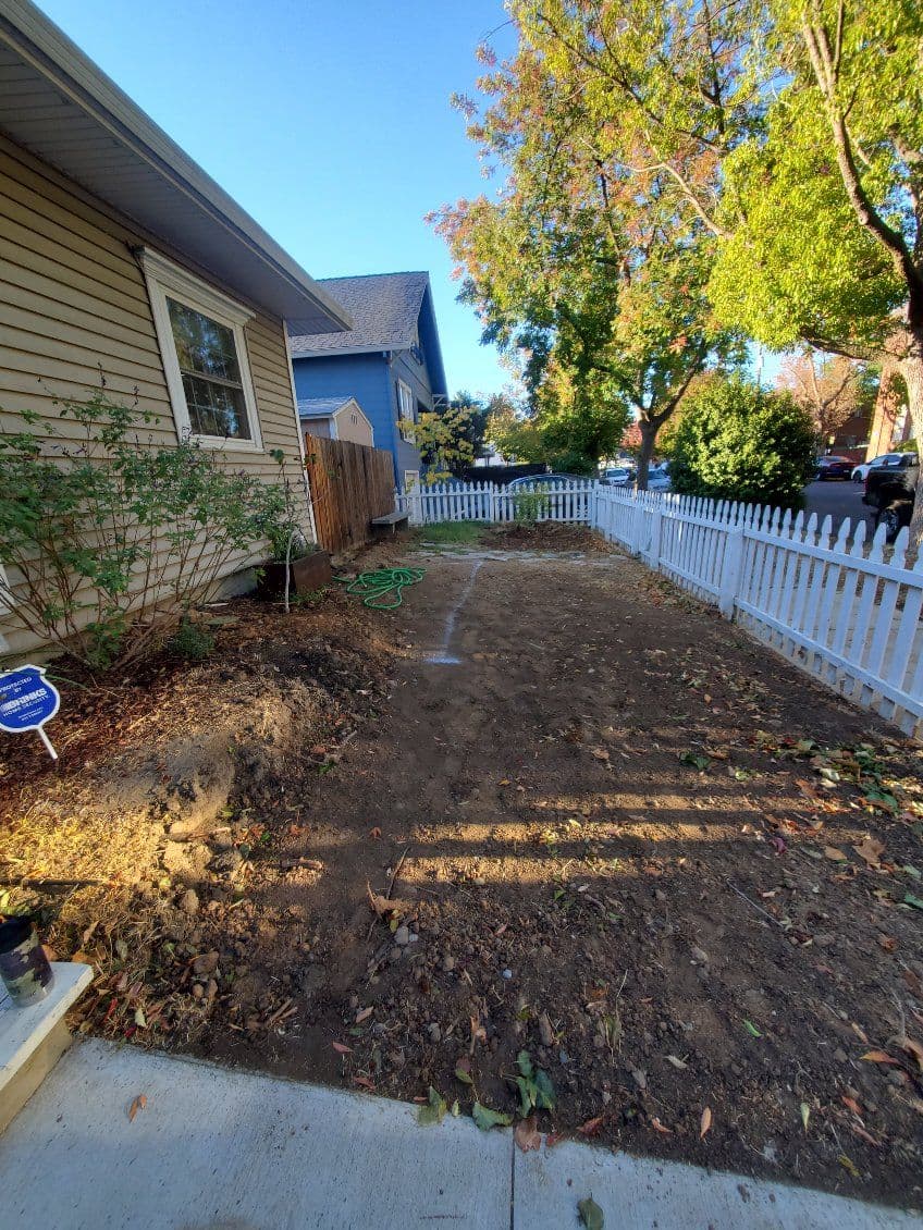 Front Yard Transformation: Planters and Artificial Grass | Guerrero ...